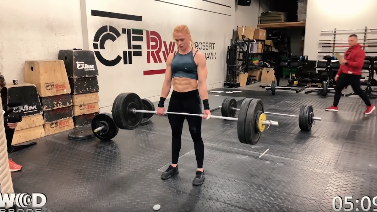 Annie Thorisdottir takes on Open Workout 20.3