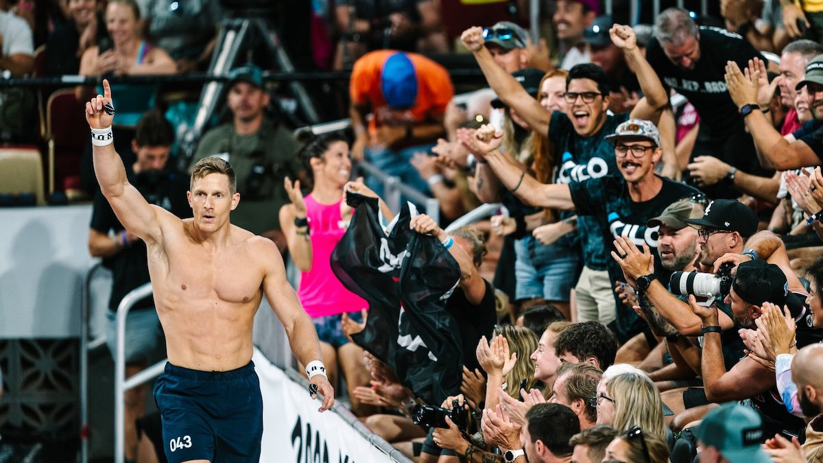 Choose the 2024 CrossFit Games Fan Favorite Award Winner