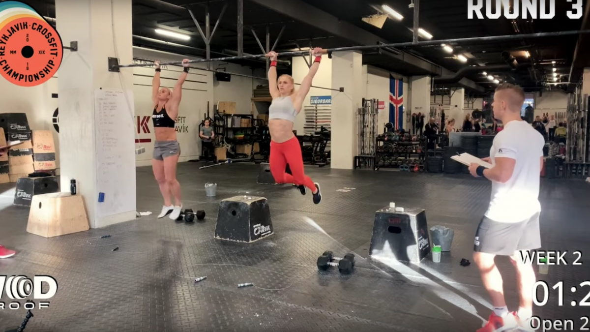 Annie Thorisdottir takes on CrossFit Open Workout 20.2