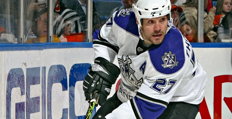 Former NHL Player Scott Thornton Opens a Box