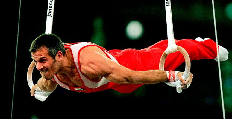 Applications of the Support on Rings